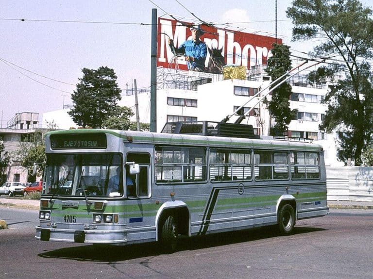Top 8 Mexican Car Brands (With Photos)
