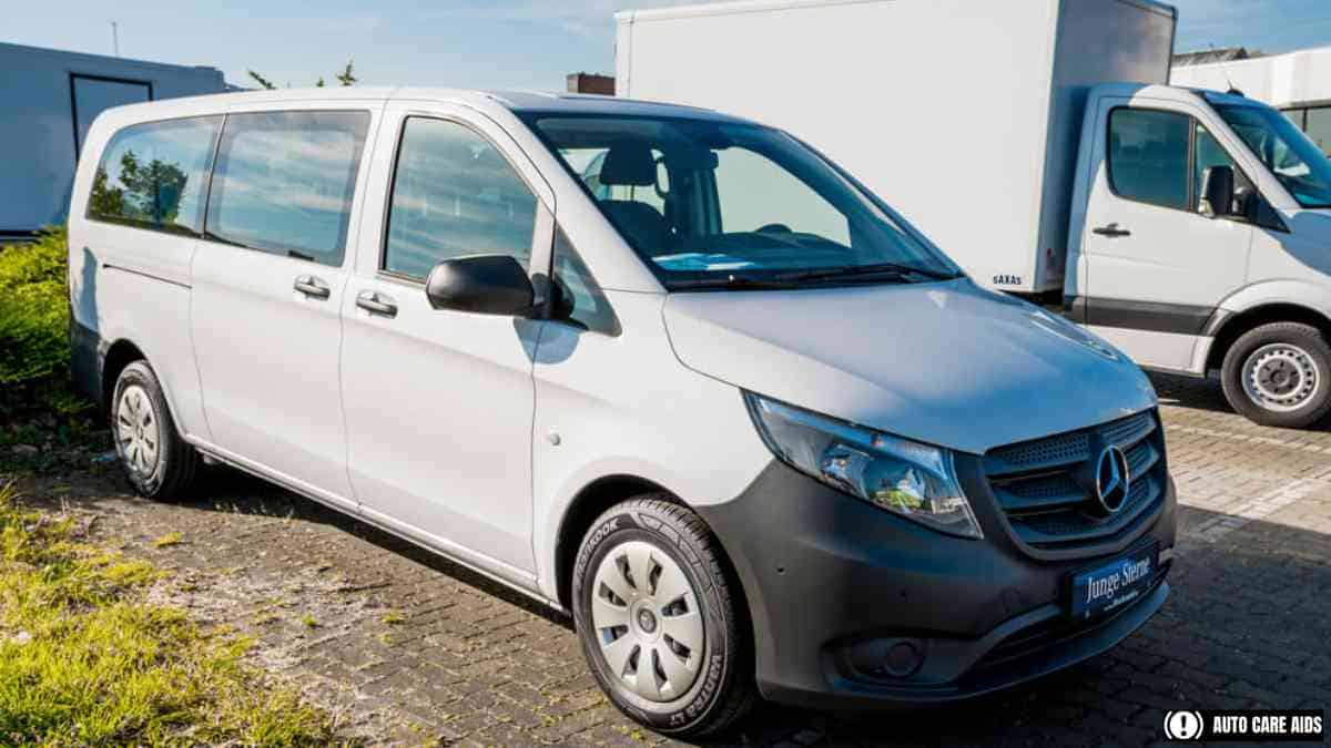 7 Best 12 Passenger Vehicles (With Photos)