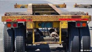 9 Different Types of Semi Trucks (With Photos)