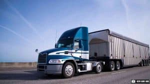 9 Different Types of Semi Trucks (With Photos)