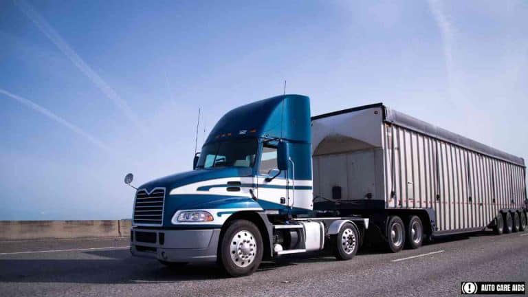 9 Different Types of Semi Trucks (With Photos)